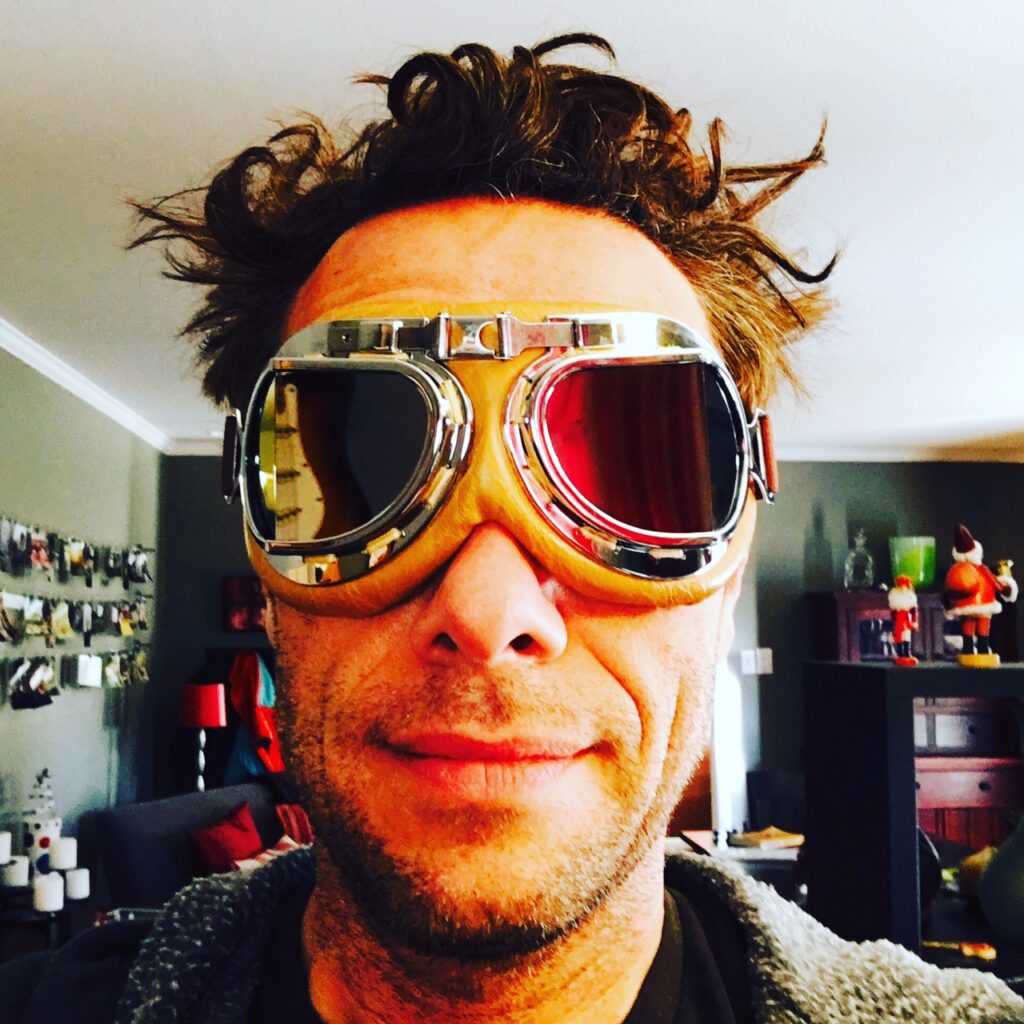 Brad Thompson – & The Undulating Band